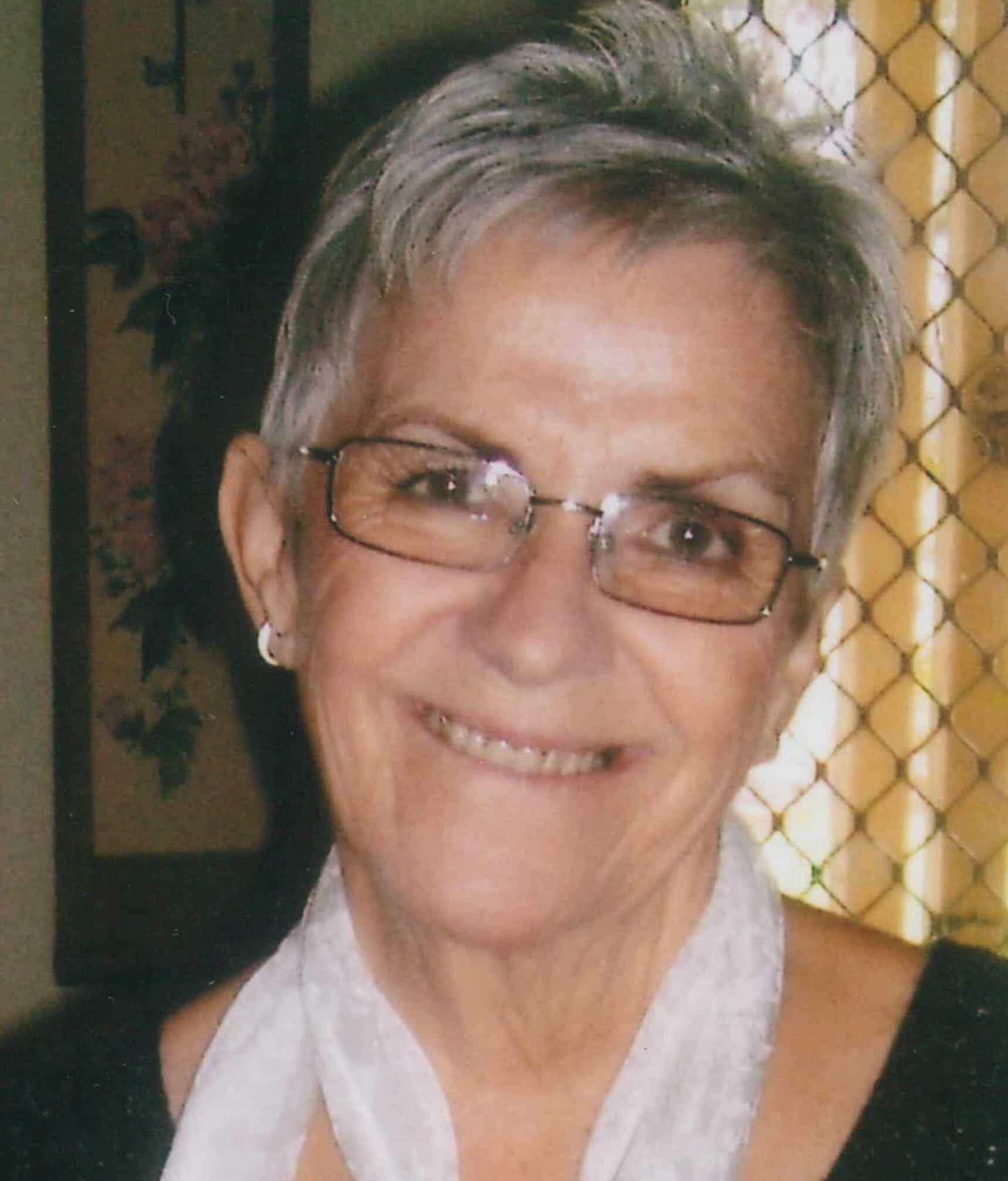 Lynne Pattle (nee Evans) - Mount Alexander Funerals